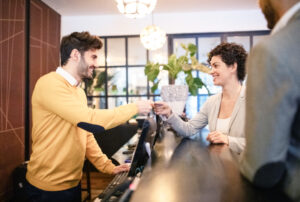 7 Tips To Improve Front Desk Operations in the Hotel Industry